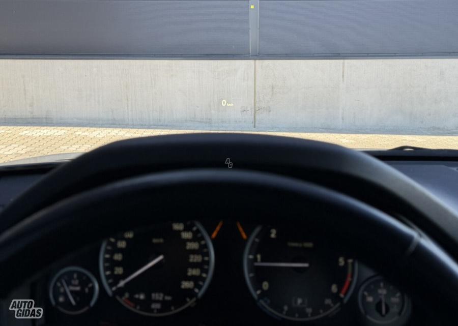Grey BMW X5 2014 in Siauliai, with an engine capacity of 2.00 L and mileage of 310 thousand km for 17750 €, photo 10 on AUTOMOTO.COM.LV