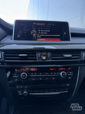 Grey BMW X5 2014 in Siauliai, with an engine capacity of 2.00 L and mileage of 310 thousand km for 17750 €, photo 12 on AUTOMOTO.COM.LV