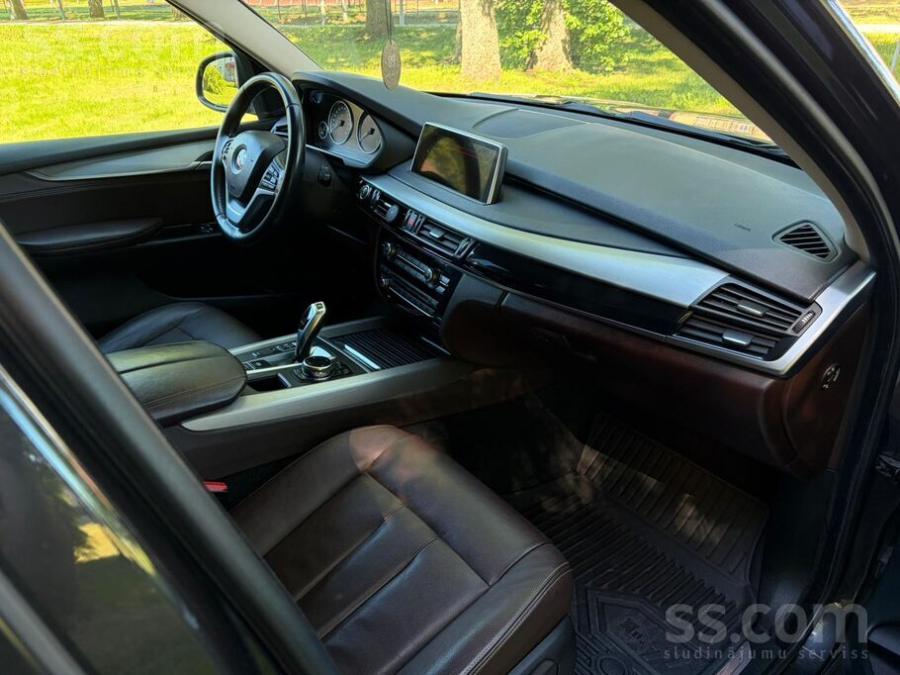 Серый БМВ Х5 2014 в Елгава, объемом двигателя 3.00 л и пробегом 320 тыс. км за 17490 €, фото 12 на AUTOMOTO.COM.LV