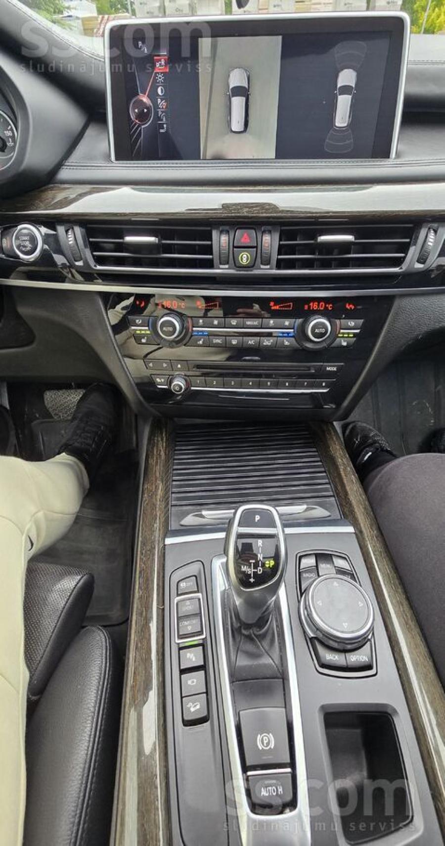 Grey BMW X5 2014 in Jelgava, with an engine capacity of 3.00 L and mileage of 281 thousand km for 17000 €, photo 15 on AUTOMOTO.COM.LV