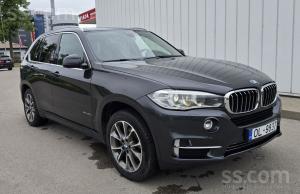 Grey BMW X5 2014 in Jelgava, with an engine capacity of 3.00 L and mileage of 281 thousand km for 17000 €, photo 20 on AUTOMOTO.COM.LV