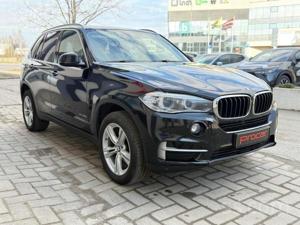 Pelēks BMW X5 2014 Rīga, ar dzinēja tilpumu 3.00 L un nobraukumu 125 tūkst. km par 18400 €, foto 8 vietnē AUTOMOTO.COM.LV