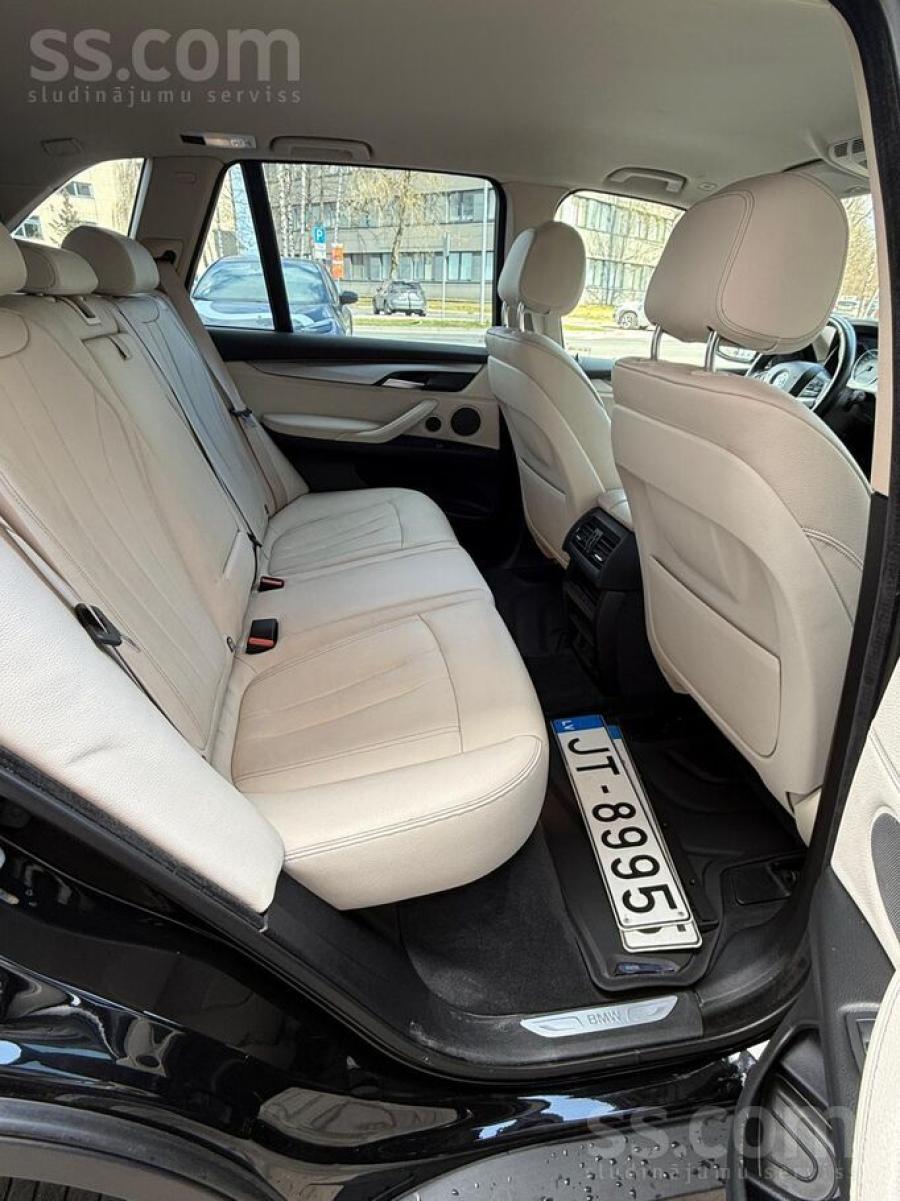 Pelēks BMW X5 2014 Rīga, ar dzinēja tilpumu 3.00 L un nobraukumu 125 tūkst. km par 18400 €, foto 15 vietnē AUTOMOTO.COM.LV