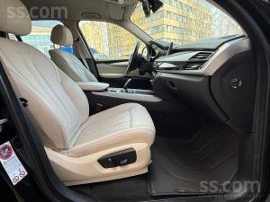 Pelēks BMW X5 2014 Rīga, ar dzinēja tilpumu 3.00 L un nobraukumu 125 tūkst. km par 18400 €, foto 21 vietnē AUTOMOTO.COM.LV