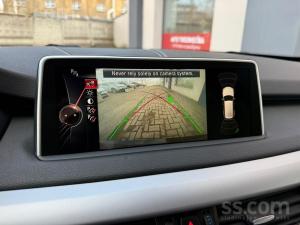 Pelēks BMW X5 2014 Rīga, ar dzinēja tilpumu 3.00 L un nobraukumu 125 tūkst. km par 18400 €, foto 24 vietnē AUTOMOTO.COM.LV