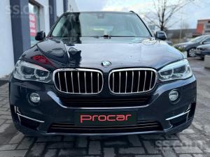 Grey BMW X5 2014 in Riga, with an engine capacity of 3.00 L and mileage of 331 thousand km for 14990 €, photo 9 on AUTOMOTO.COM.LV