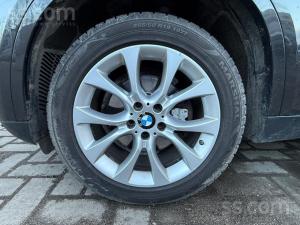 Grey BMW X5 2014 in Riga, with an engine capacity of 3.00 L and mileage of 331 thousand km for 14990 €, photo 13 on AUTOMOTO.COM.LV