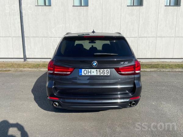 Grey BMW X5 2014 in Jelgava, with an engine capacity of 3.00 L and mileage of 315 thousand km for 17990 €, photo 8 on AUTOMOTO.COM.LV