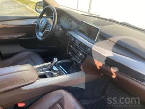 Серый БМВ Х5 2014 в Елгава, объемом двигателя 3.00 л и пробегом 315 тыс. км за 17990 €, фото 11 на AUTOMOTO.COM.LV
