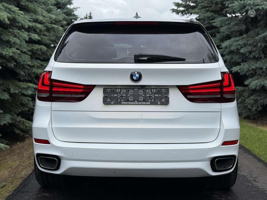 Grey BMW X5 2014 in Utena, with an engine capacity of 2.99 L and mileage of 205 thousand km for 17700 €, photo 8 on AUTOMOTO.COM.LV