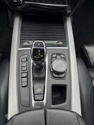 Grey BMW X5 2014 in Utena, with an engine capacity of 2.99 L and mileage of 205 thousand km for 17700 €, photo 14 on AUTOMOTO.COM.LV