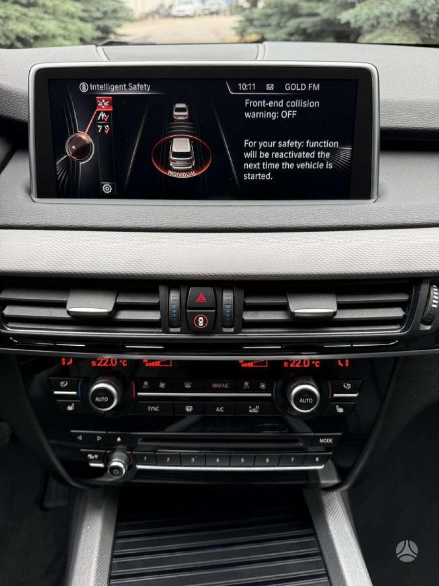 Grey BMW X5 2014 in Utena, with an engine capacity of 2.99 L and mileage of 205 thousand km for 17700 €, photo 15 on AUTOMOTO.COM.LV