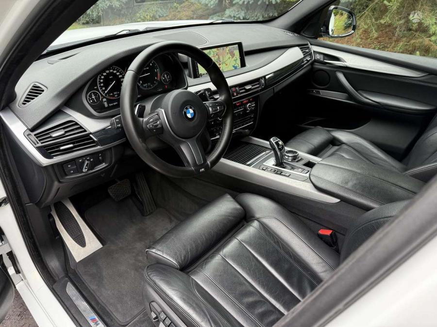 Grey BMW X5 2014 in Utena, with an engine capacity of 2.99 L and mileage of 205 thousand km for 17700 €, photo 16 on AUTOMOTO.COM.LV