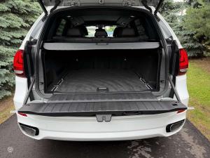 Grey BMW X5 2014 in Utena, with an engine capacity of 2.99 L and mileage of 205 thousand km for 17700 €, photo 23 on AUTOMOTO.COM.LV