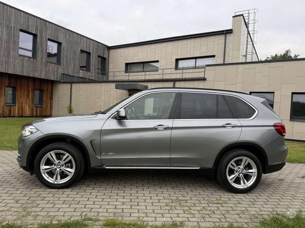 Pelēks BMW X5 2014 Tauragė, ar dzinēja tilpumu 2.00 L un nobraukumu 225 tūkst. km par 16900 €, foto 4 vietnē AUTOMOTO.COM.LV