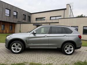 Pelēks BMW X5 2014 Tauragė, ar dzinēja tilpumu 2.00 L un nobraukumu 225 tūkst. km par 16900 €, foto 5 vietnē AUTOMOTO.COM.LV