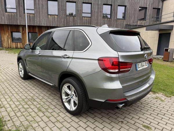 Pelēks BMW X5 2014 Tauragė, ar dzinēja tilpumu 2.00 L un nobraukumu 225 tūkst. km par 16900 €, foto 5 vietnē AUTOMOTO.COM.LV