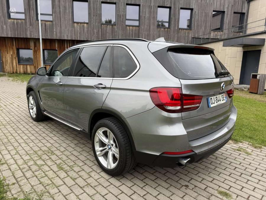 Pelēks BMW X5 2014 Tauragė, ar dzinēja tilpumu 2.00 L un nobraukumu 225 tūkst. km par 16900 €, foto 6 vietnē AUTOMOTO.COM.LV
