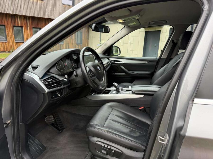 Pelēks BMW X5 2014 Tauragė, ar dzinēja tilpumu 2.00 L un nobraukumu 225 tūkst. km par 16900 €, foto 15 vietnē AUTOMOTO.COM.LV