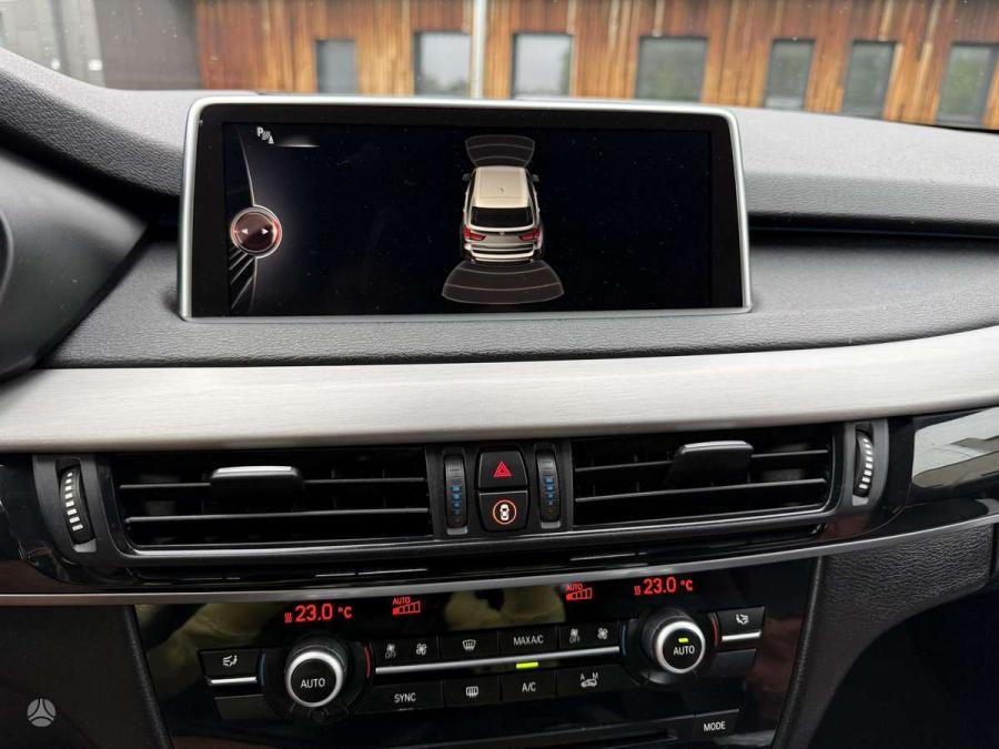 Pelēks BMW X5 2014 Tauragė, ar dzinēja tilpumu 2.00 L un nobraukumu 225 tūkst. km par 16900 €, foto 24 vietnē AUTOMOTO.COM.LV