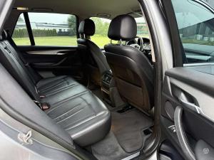 Pelēks BMW X5 2014 Tauragė, ar dzinēja tilpumu 2.00 L un nobraukumu 225 tūkst. km par 16900 €, foto 35 vietnē AUTOMOTO.COM.LV