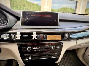 Grey BMW X5 2014 in Vilnius, with an engine capacity of 2.99 L and mileage of 287 thousand km for 14499 €, photo 14 on AUTOMOTO.COM.LV