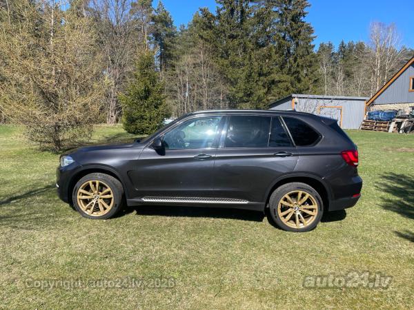 Pelēks BMW X5 2014 Rakvere, ar dzinēja tilpumu 3.00 L un nobraukumu 306 tūkst. km par 18900 €, foto 3 vietnē AUTOMOTO.COM.LV