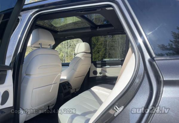 Pelēks BMW X5 2014 Rakvere, ar dzinēja tilpumu 3.00 L un nobraukumu 306 tūkst. km par 18900 €, foto 10 vietnē AUTOMOTO.COM.LV