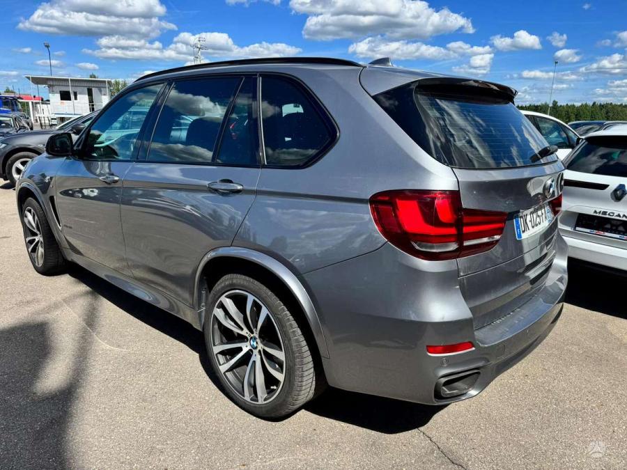 Pelēks BMW X5 2014 Tauragė, ar dzinēja tilpumu 2.99 L un nobraukumu 240 tūkst. km par 18800 €, foto 7 vietnē AUTOMOTO.COM.LV