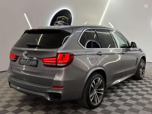 Pelēks BMW X5 2014 Marijampole, ar dzinēja tilpumu 2.99 L un nobraukumu 155 tūkst. km par 20999 €, foto 21 vietnē AUTOMOTO.COM.LV