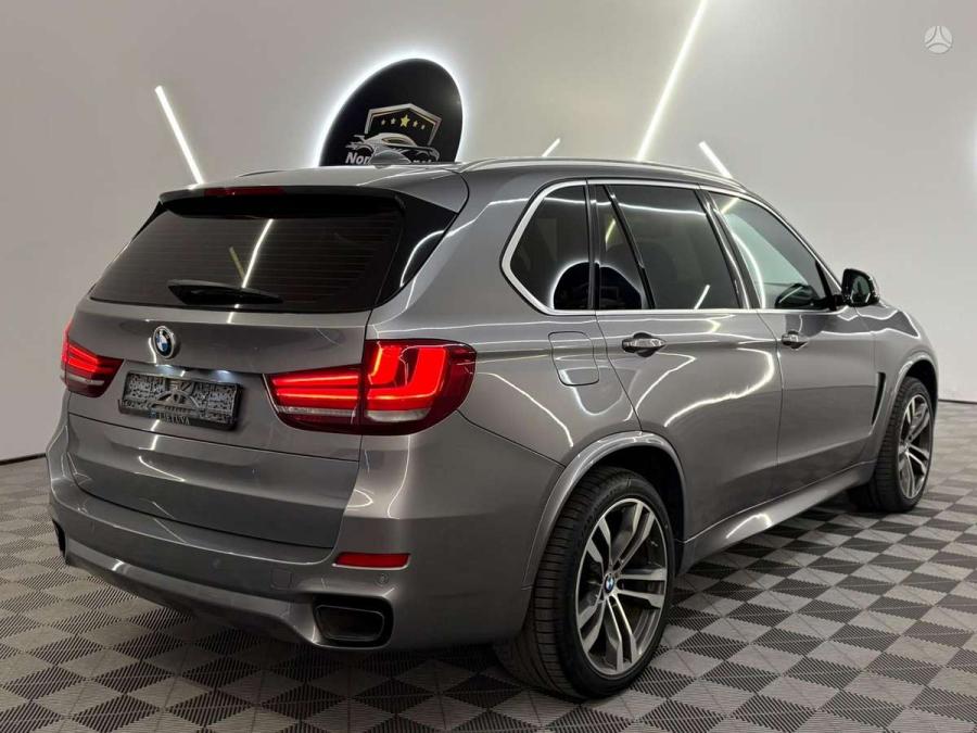 Pelēks BMW X5 2014 Marijampole, ar dzinēja tilpumu 2.99 L un nobraukumu 155 tūkst. km par 20999 €, foto 21 vietnē AUTOMOTO.COM.LV