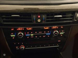 Pelēks BMW X5 2014 Marijampole, ar dzinēja tilpumu 2.99 L un nobraukumu 155 tūkst. km par 20999 €, foto 30 vietnē AUTOMOTO.COM.LV