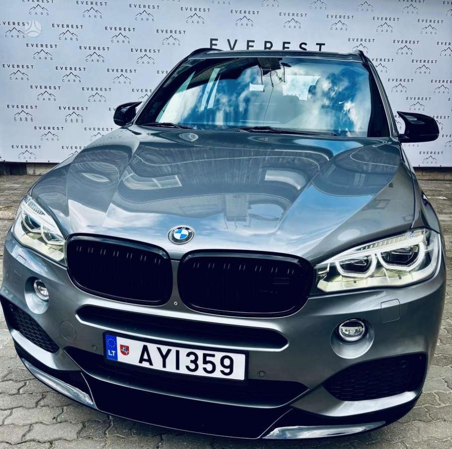 Grey BMW X5 2014 in Kaisiadorys, with an engine capacity of 2.99 L and mileage of 242 thousand km for 19550 €, photo 1 on AUTOMOTO.COM.LV