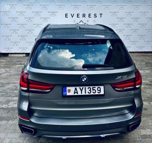 Grey BMW X5 2014 in Kaisiadorys, with an engine capacity of 2.99 L and mileage of 242 thousand km for 19550 €, photo 12 on AUTOMOTO.COM.LV
