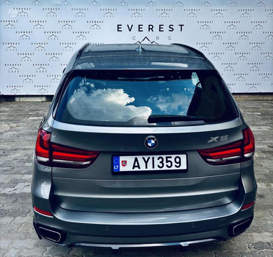 Grey BMW X5 2014 in Kaisiadorys, with an engine capacity of 2.99 L and mileage of 242 thousand km for 19550 €, photo 12 on AUTOMOTO.COM.LV