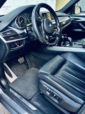 Grey BMW X5 2014 in Kaisiadorys, with an engine capacity of 2.99 L and mileage of 242 thousand km for 19550 €, photo 24 on AUTOMOTO.COM.LV