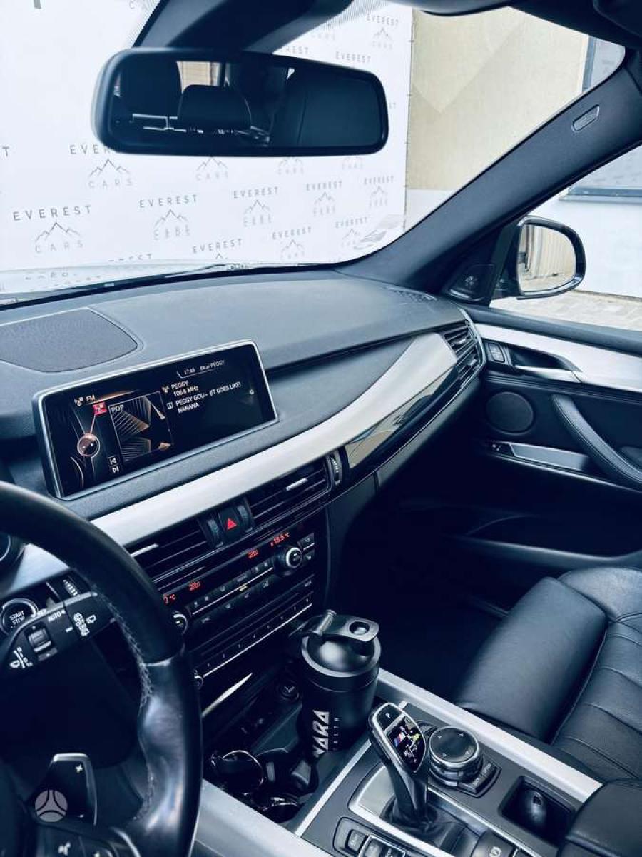 Grey BMW X5 2014 in Kaisiadorys, with an engine capacity of 2.99 L and mileage of 242 thousand km for 19550 €, photo 31 on AUTOMOTO.COM.LV