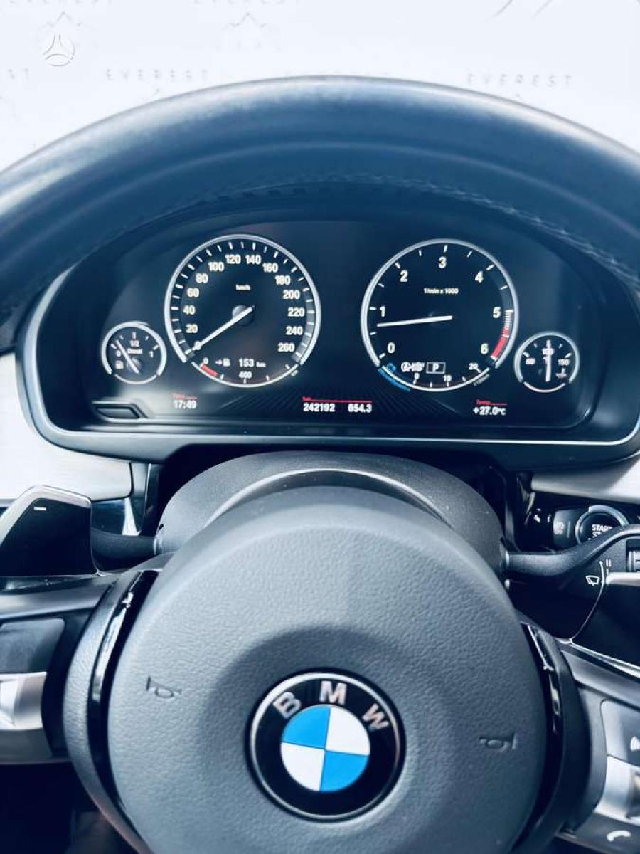Grey BMW X5 2014 in Kaisiadorys, with an engine capacity of 2.99 L and mileage of 242 thousand km for 19550 €, photo 32 on AUTOMOTO.COM.LV