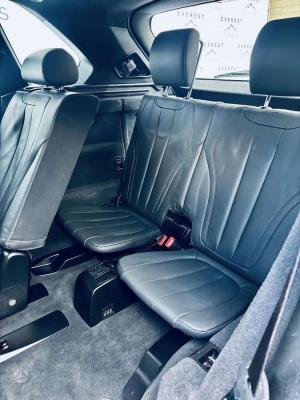 Grey BMW X5 2014 in Kaisiadorys, with an engine capacity of 2.99 L and mileage of 242 thousand km for 19550 €, photo 39 on AUTOMOTO.COM.LV