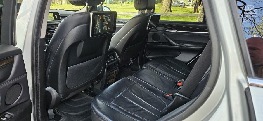 Pelēks BMW X5 2014 Telšiai, ar dzinēja tilpumu 3.00 L un nobraukumu 285 tūkst. km par 13990 €, foto 15 vietnē AUTOMOTO.COM.LV