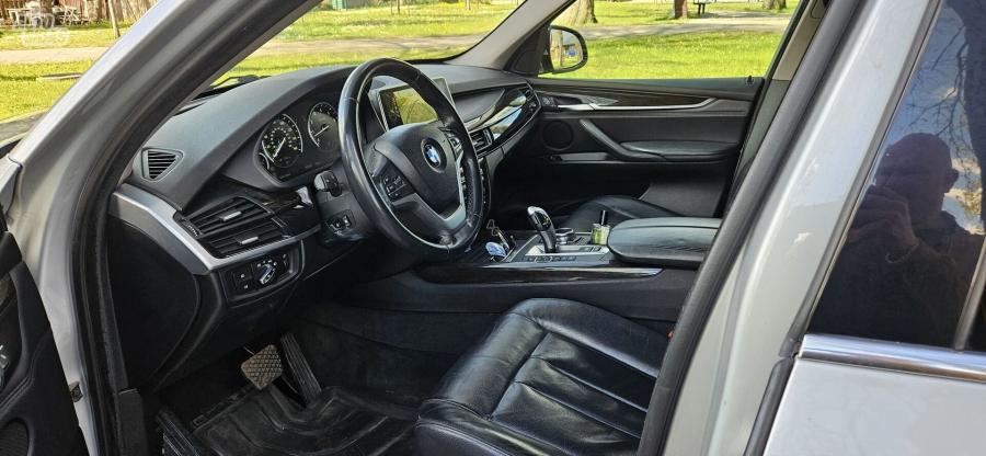 Pelēks BMW X5 2014 Telšiai, ar dzinēja tilpumu 3.00 L un nobraukumu 285 tūkst. km par 13990 €, foto 16 vietnē AUTOMOTO.COM.LV