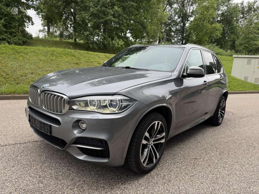 Pelēks BMW X5 2014 Alīta, ar dzinēja tilpumu 3.00 L un nobraukumu 338 tūkst. km par 13950 €, foto 1 vietnē AUTOMOTO.COM.LV