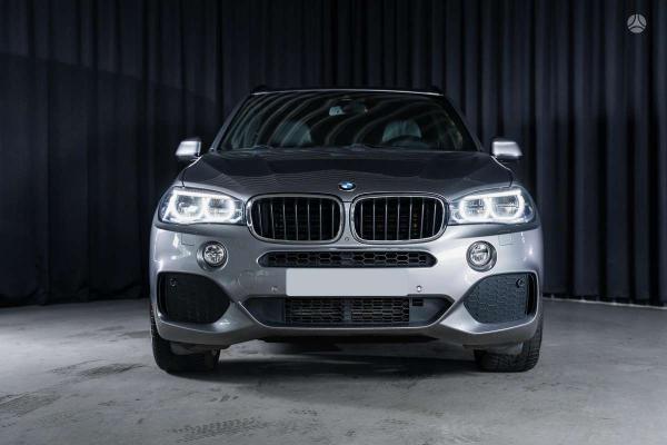 Grey BMW X5 2014 in Vilnius, with an engine capacity of 2.99 L and mileage of 180 thousand km for 24999 €, photo 2 on AUTOMOTO.COM.LV