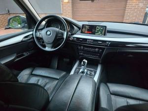 Grey BMW X5 2014 in Utena, with an engine capacity of 2.99 L and mileage of 308 thousand km for 13700 €, photo 6 on AUTOMOTO.COM.LV
