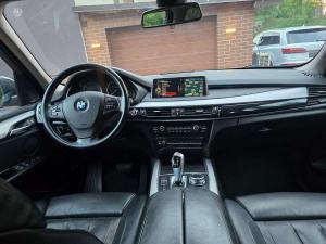 Grey BMW X5 2014 in Utena, with an engine capacity of 2.99 L and mileage of 308 thousand km for 13700 €, photo 7 on AUTOMOTO.COM.LV