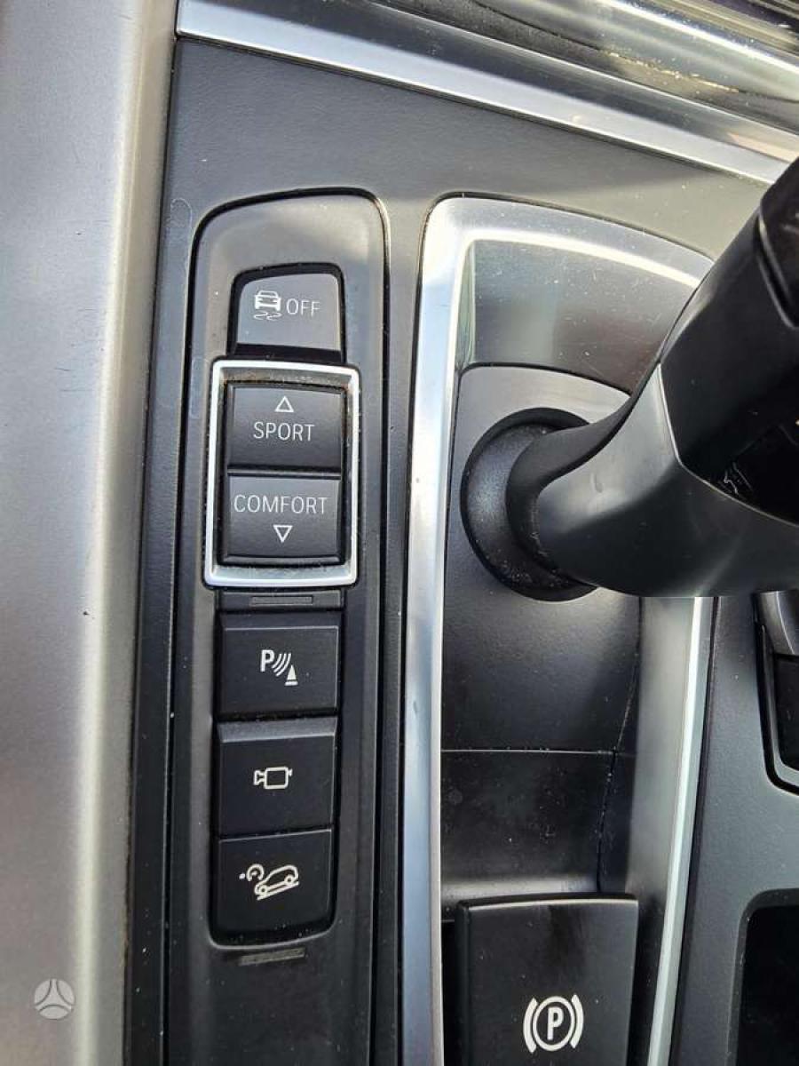 Grey BMW X5 2014 in Utena, with an engine capacity of 2.99 L and mileage of 308 thousand km for 13700 €, photo 14 on AUTOMOTO.COM.LV