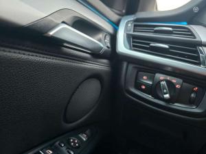 Grey BMW X5 2014 in Utena, with an engine capacity of 2.99 L and mileage of 308 thousand km for 13700 €, photo 17 on AUTOMOTO.COM.LV