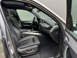 Grey BMW X5 2014 in Alytus, with an engine capacity of 3.00 L and mileage of 338 thousand km for 13950 €, photo 10 on AUTOMOTO.COM.LV