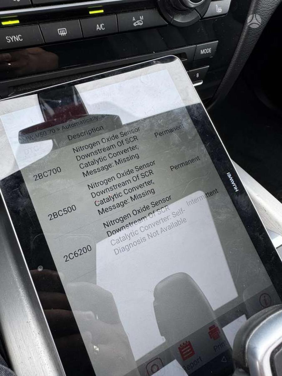 Grey BMW X5 2014 in Alytus, with an engine capacity of 3.00 L and mileage of 338 thousand km for 13950 €, photo 40 on AUTOMOTO.COM.LV