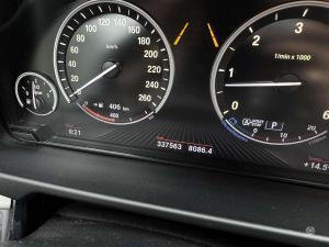 Grey BMW X5 2014 in Alytus, with an engine capacity of 3.00 L and mileage of 338 thousand km for 13950 €, photo 42 on AUTOMOTO.COM.LV